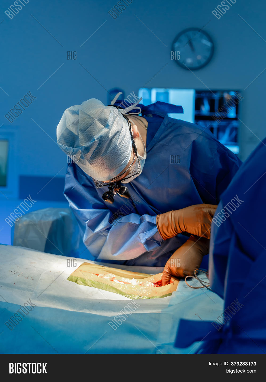 Neurosurgeon Operating Image & Photo (Free Trial) | Bigstock