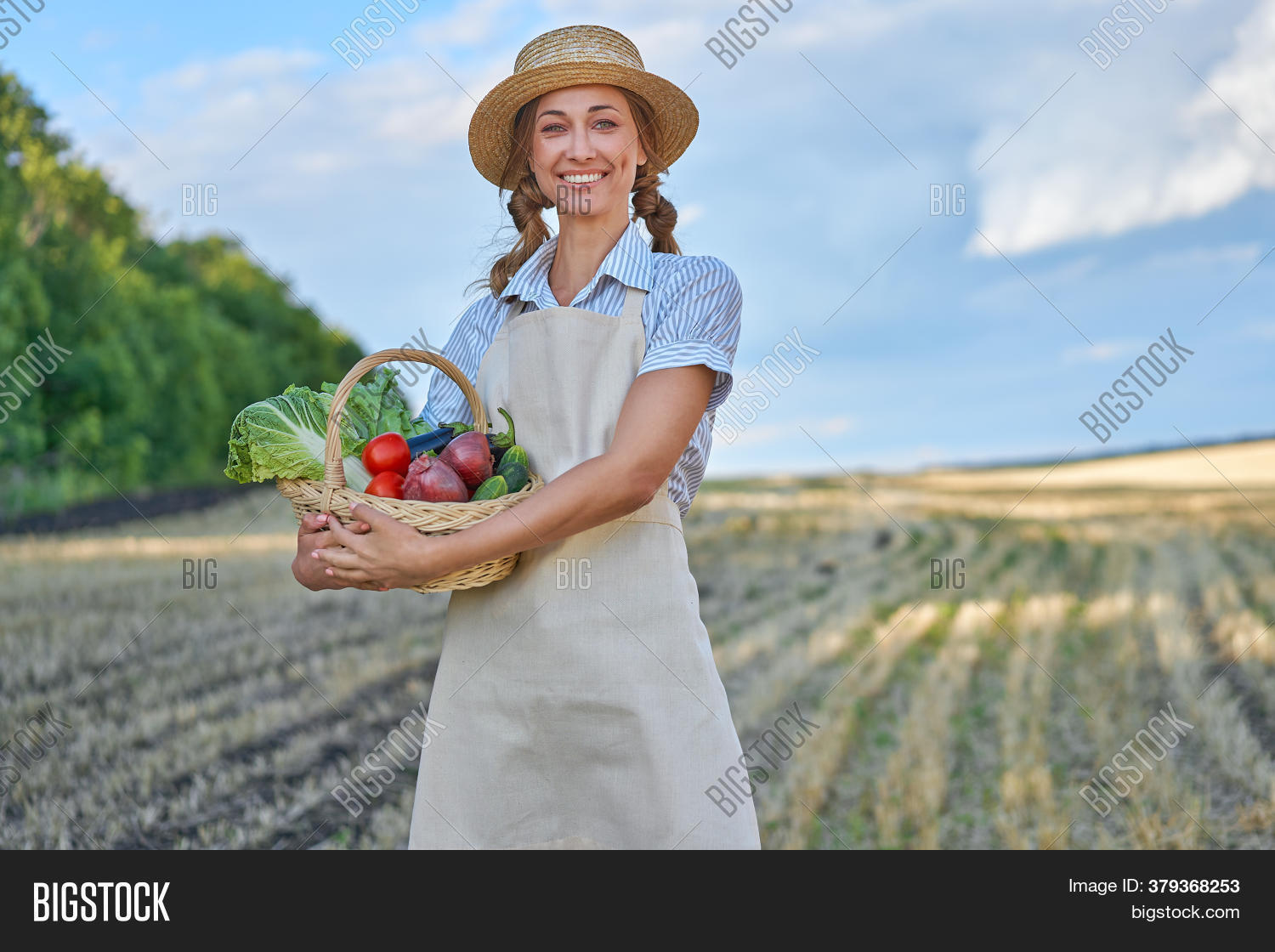 Woman Farmer Straw Hat Image & Photo (Free Trial) | Bigstock