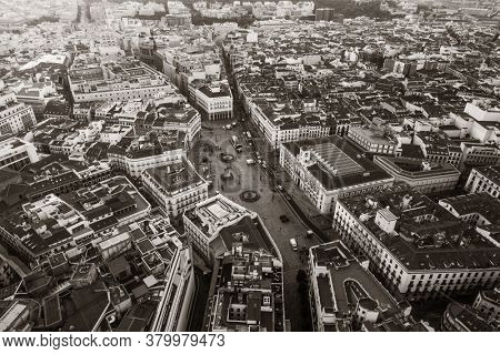 Madrid Puerta Del Sol Image & Photo (Free Trial) | Bigstock