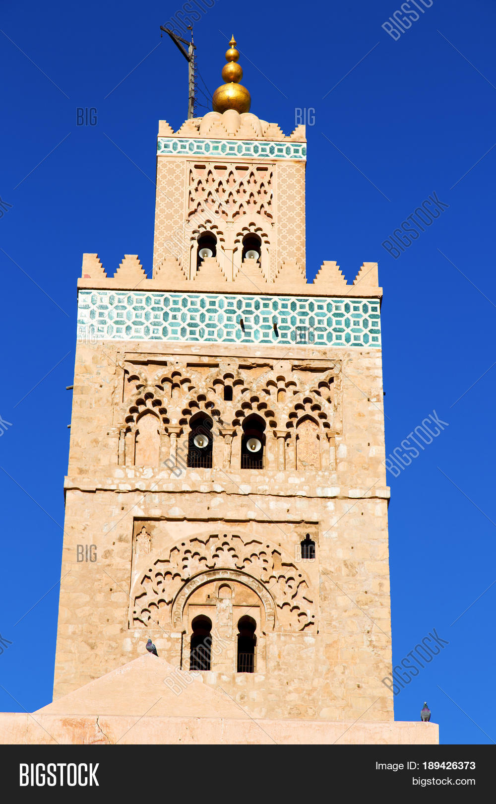 Imagen y foto Maroc Minaret Blue (prueba gratis) | Bigstock