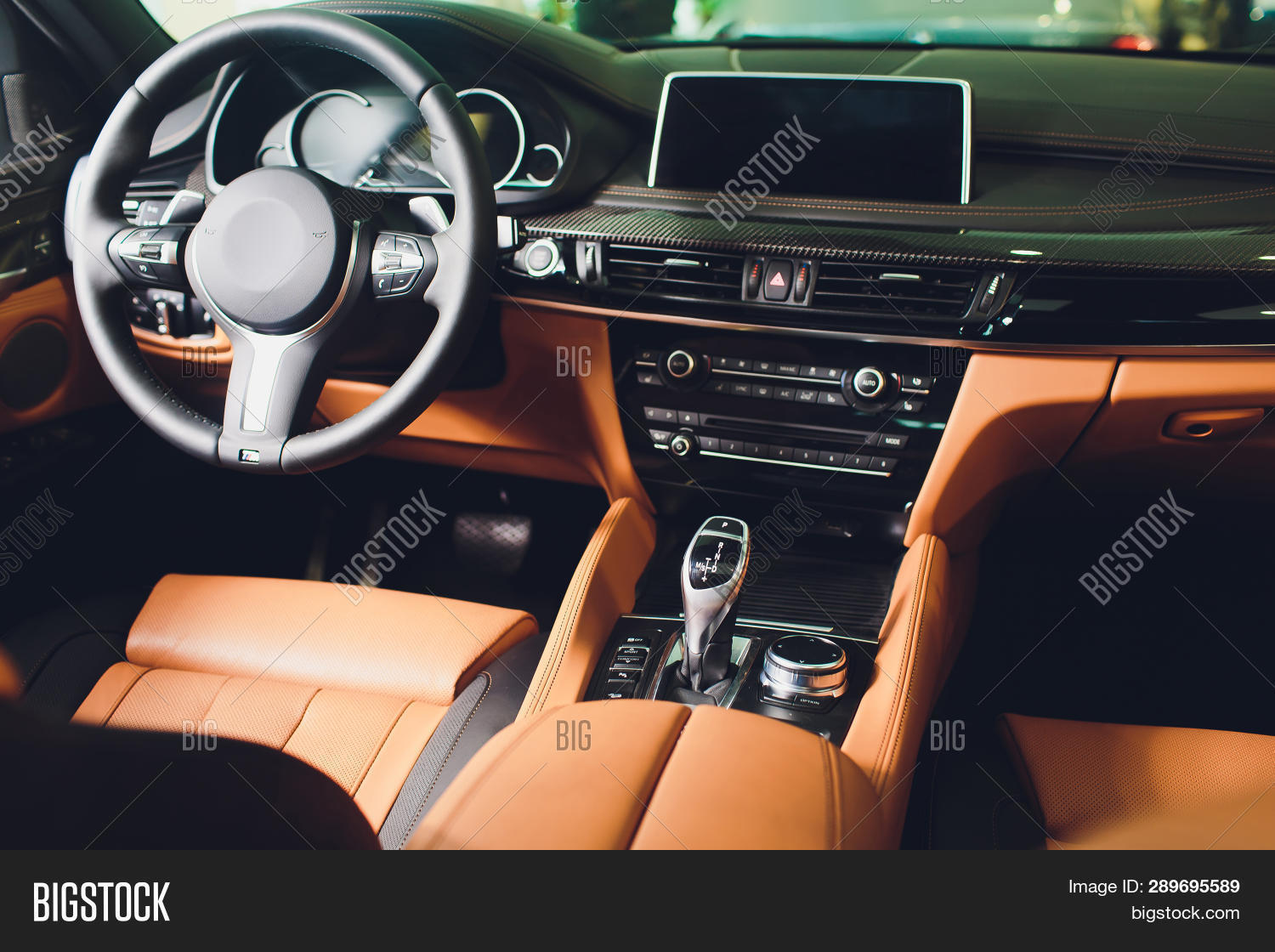 Modern Luxury Car Image & Photo (Free Trial) | Bigstock