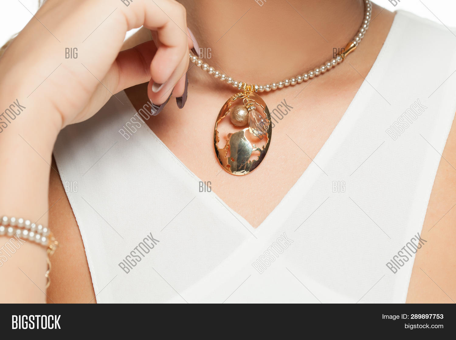 Woman Neck Gold Image & Photo (Free Trial) | Bigstock