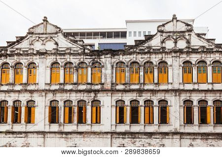 Facade Old Colonial Image & Photo (Free Trial) | Bigstock