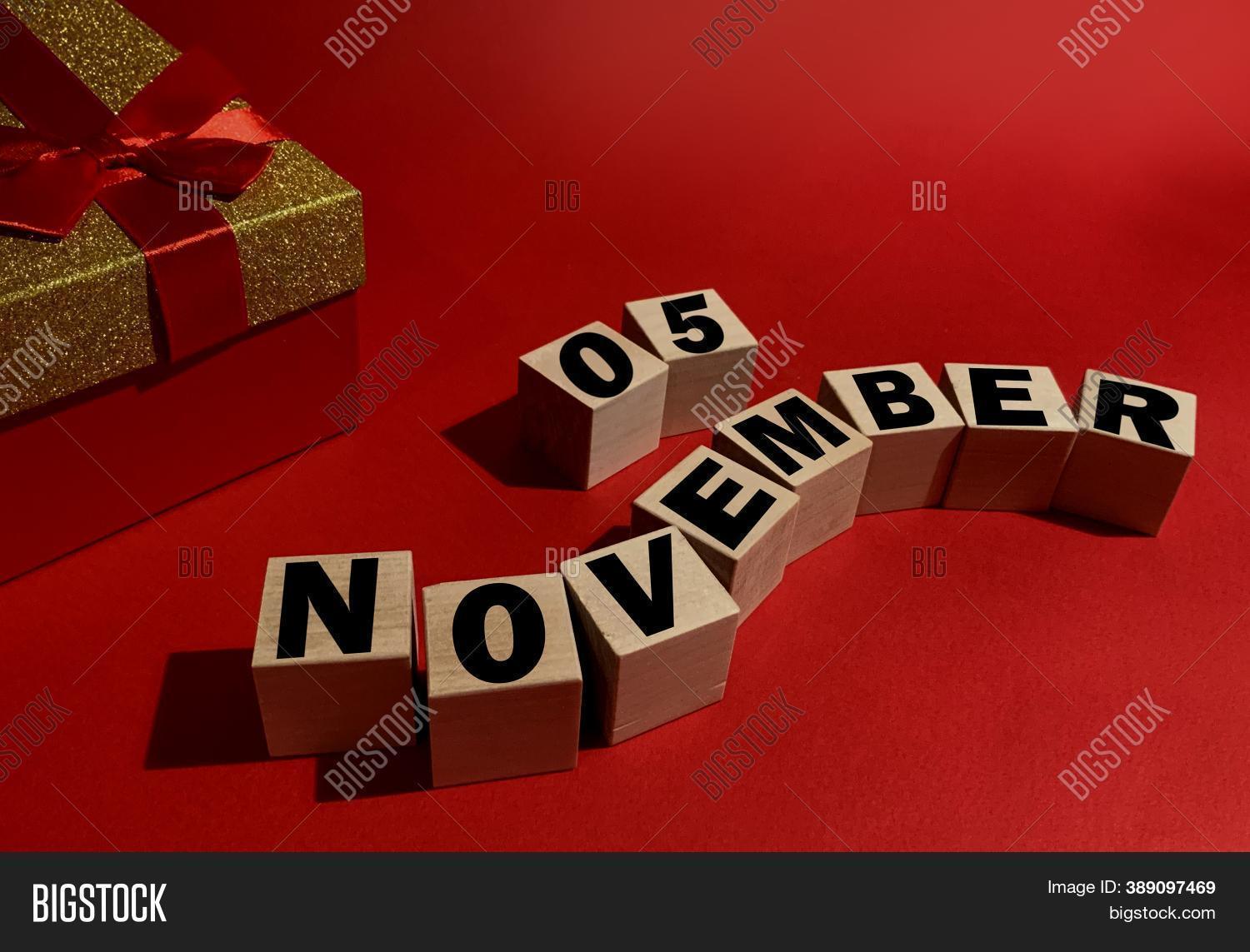 November 5 On Wooden Image & Photo (Free Trial) | Bigstock