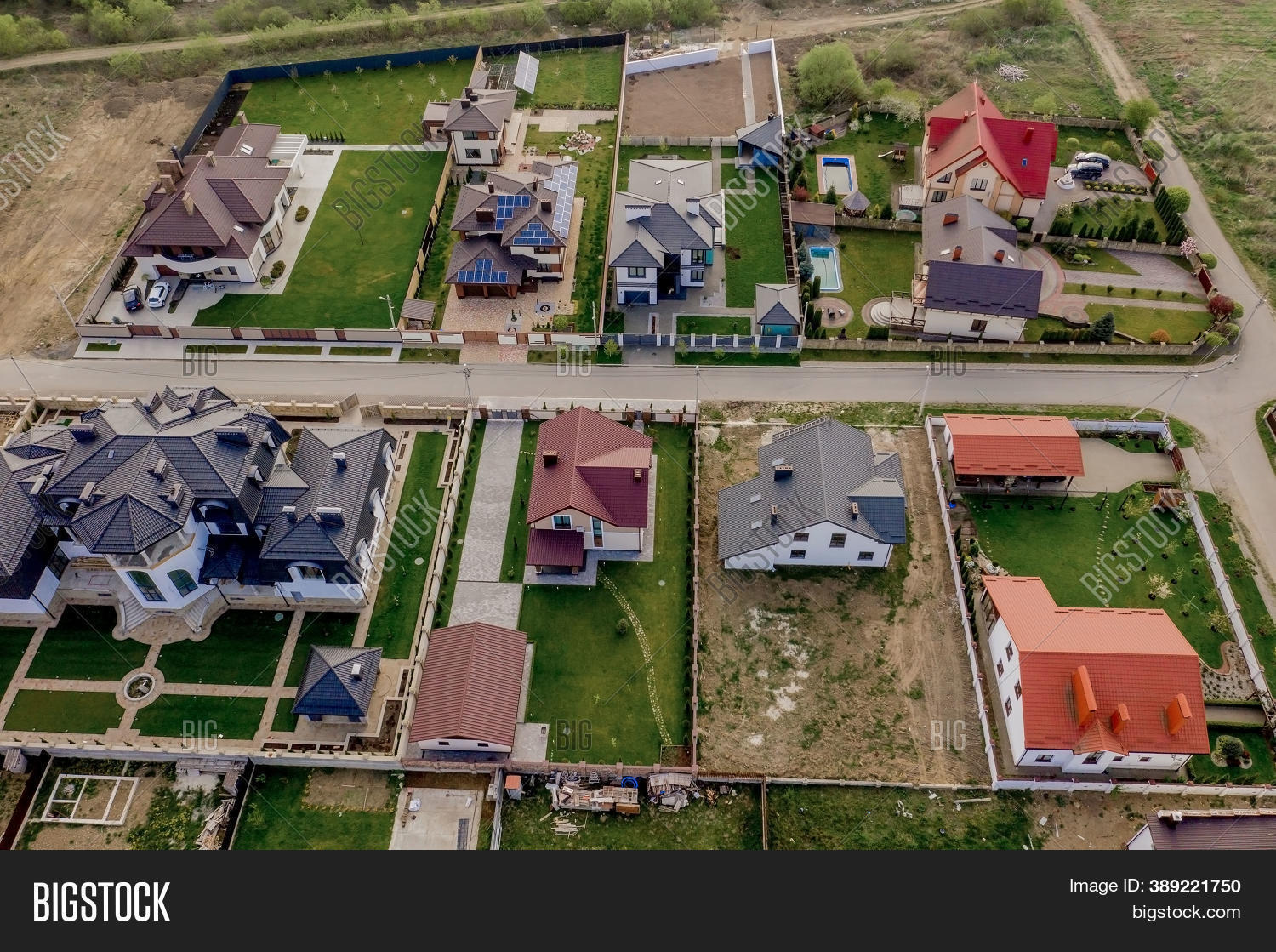 Aerial Top View House Image & Photo (Free Trial) | Bigstock