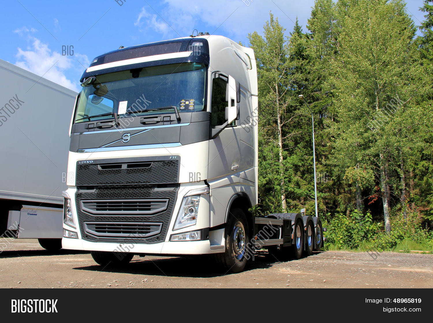 White Volvo FH84R Image & Photo (Free Trial) | Bigstock