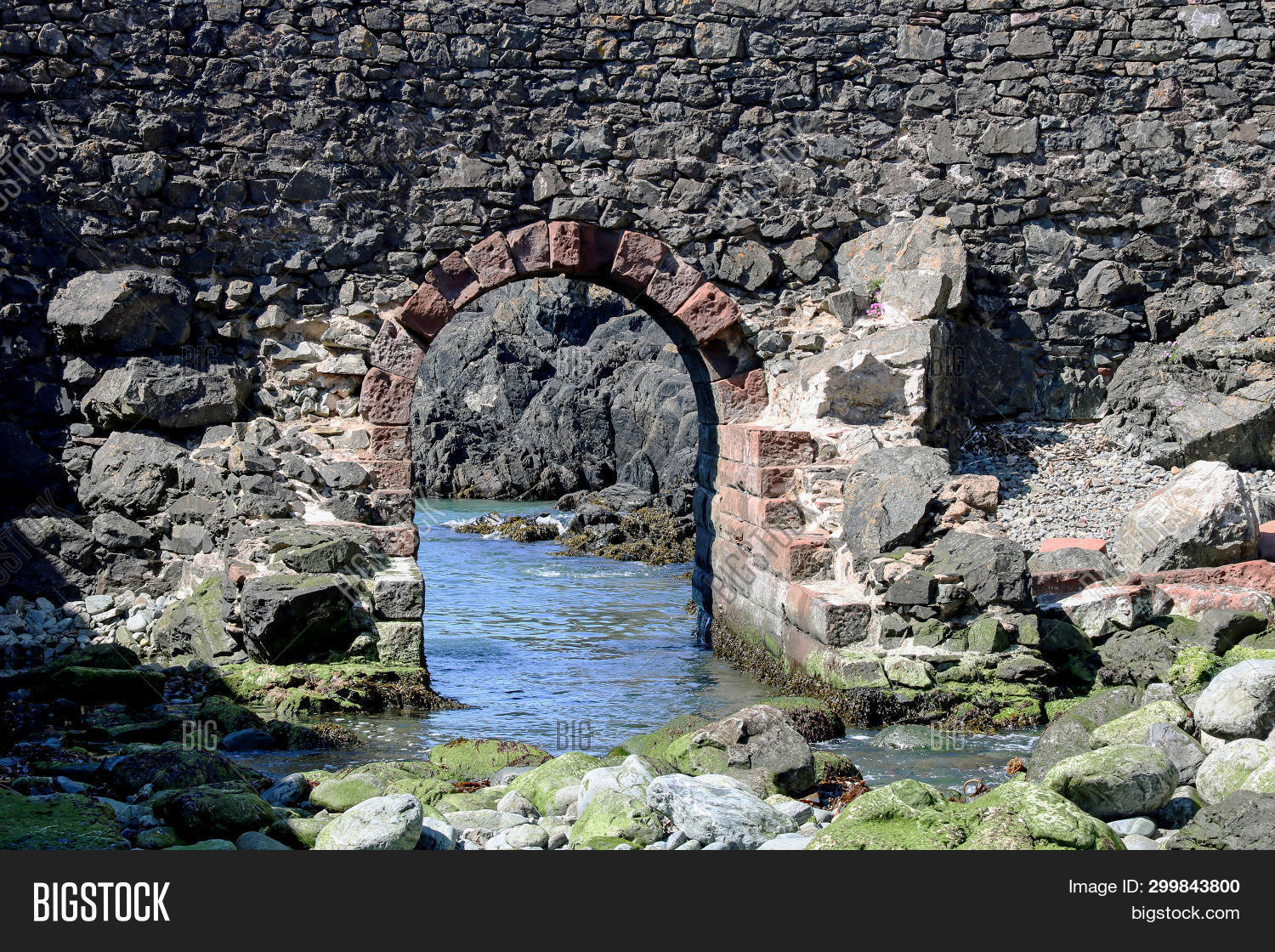 Archway Stone Wall Image & Photo (Free Trial) | Bigstock