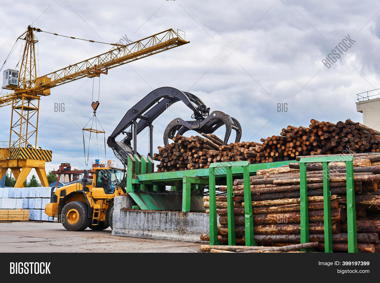 Wheeled Grapple Loader Image & Photo (Free Trial) | Bigstock