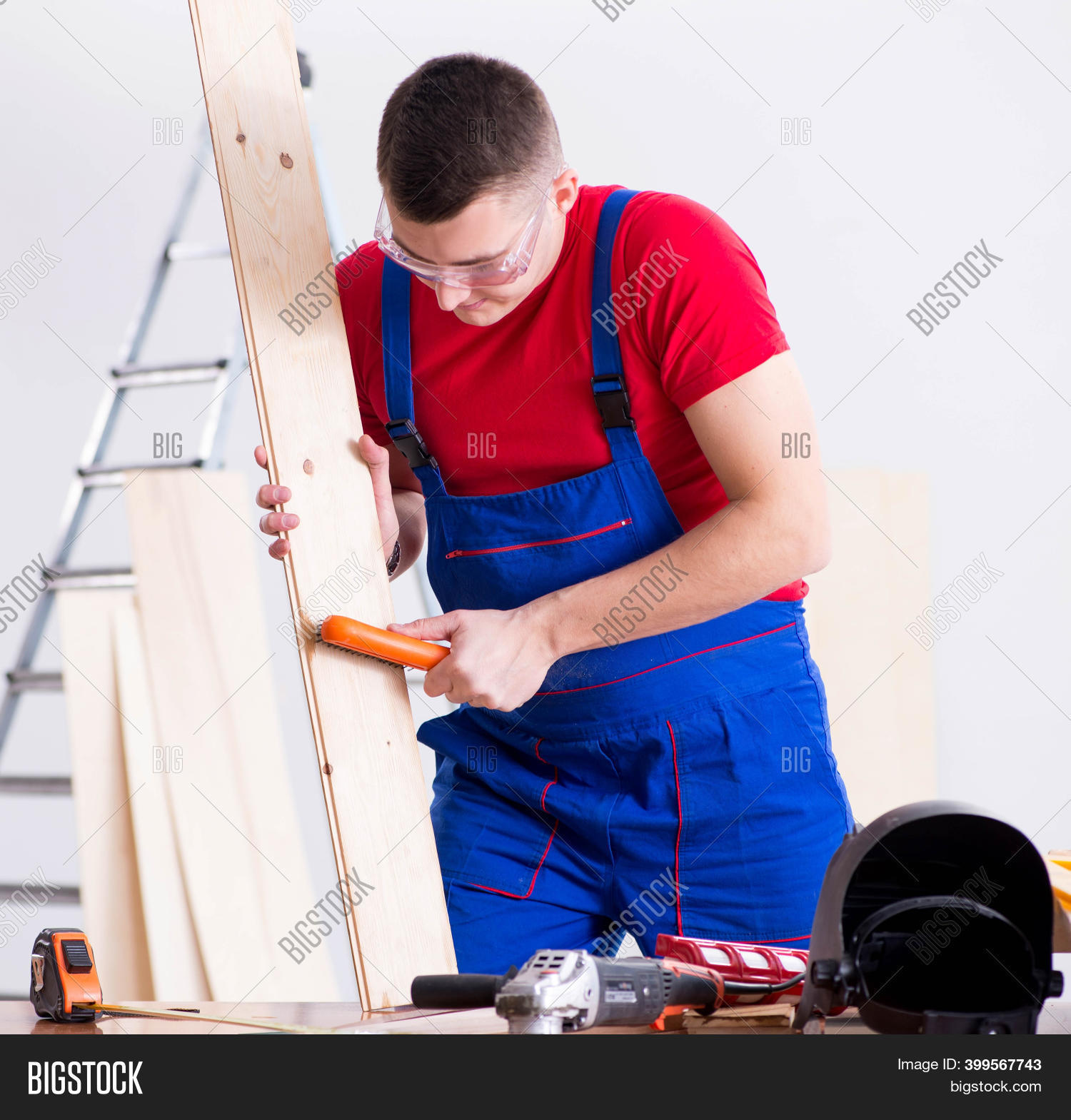 Contractor Working Image & Photo (Free Trial) | Bigstock