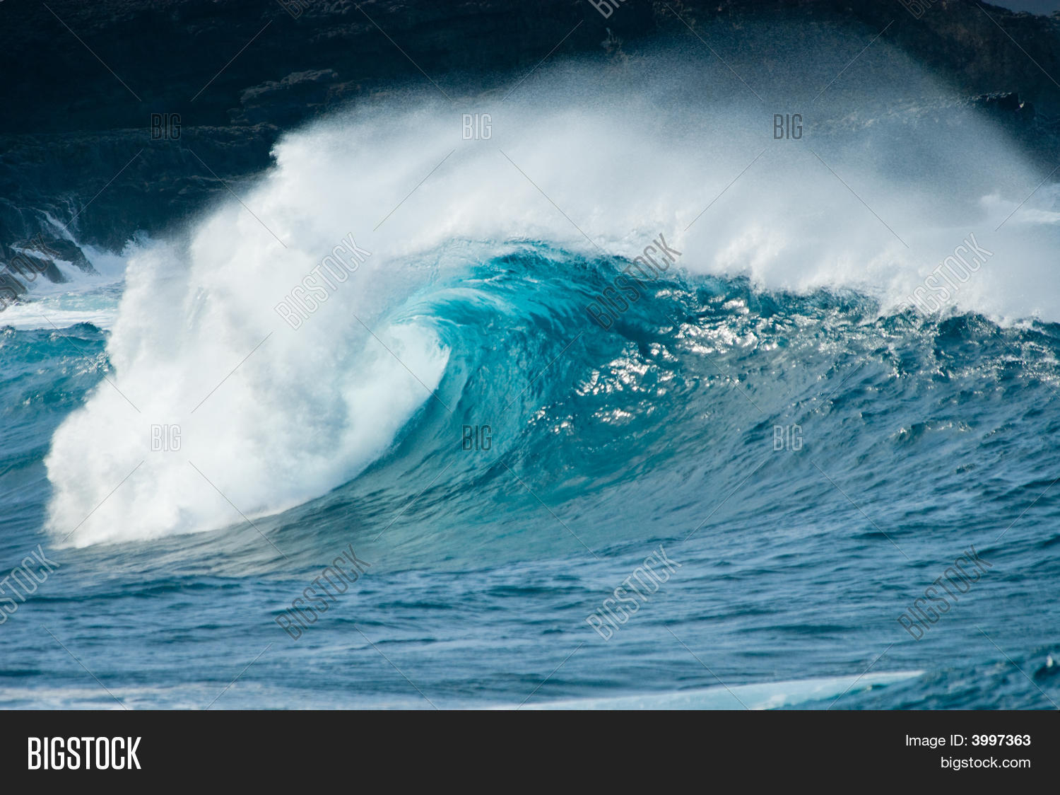 Ocean Wave Image & Photo (Free Trial) | Bigstock