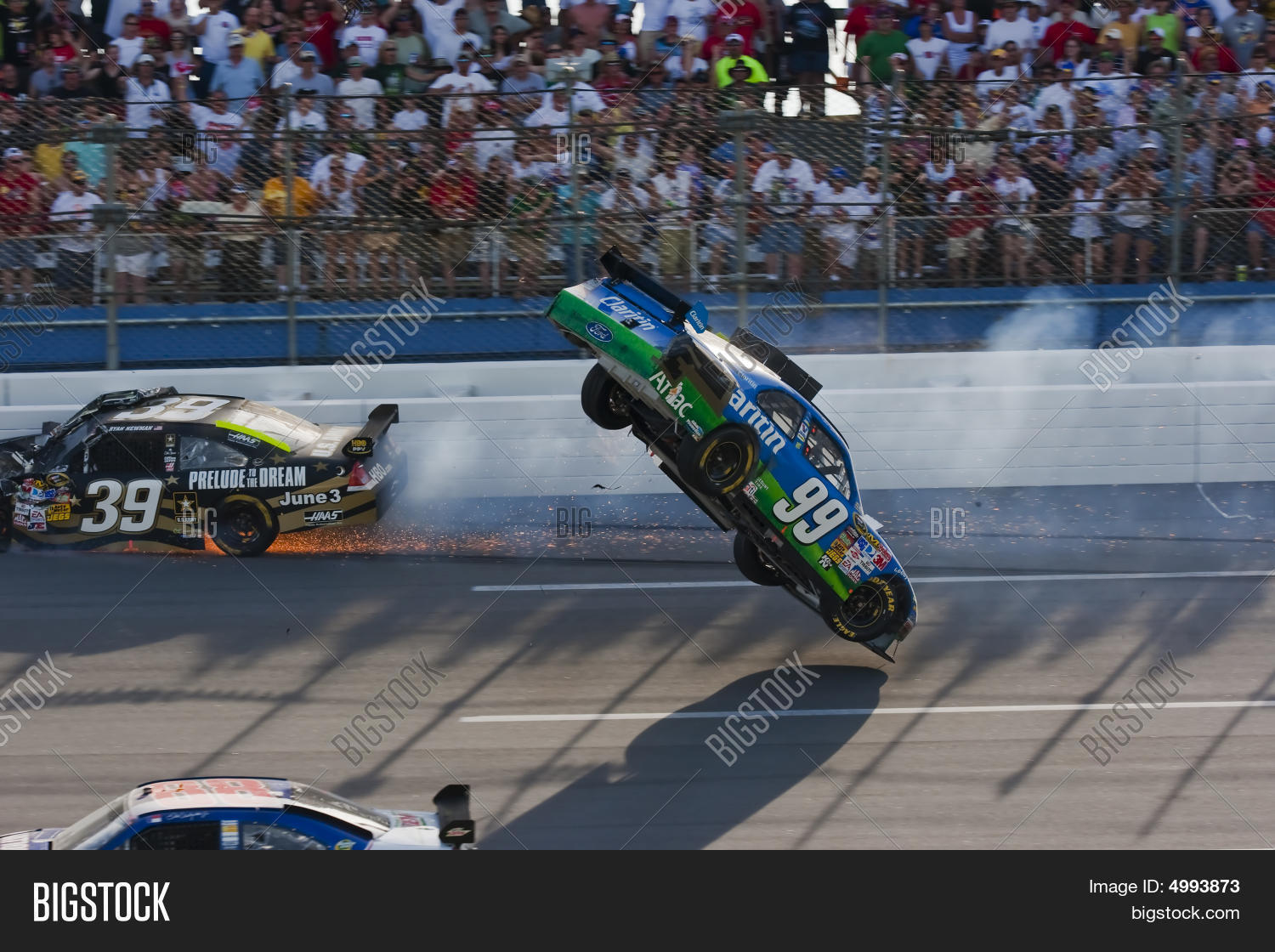 Nascar Crashes Carl Edwards
