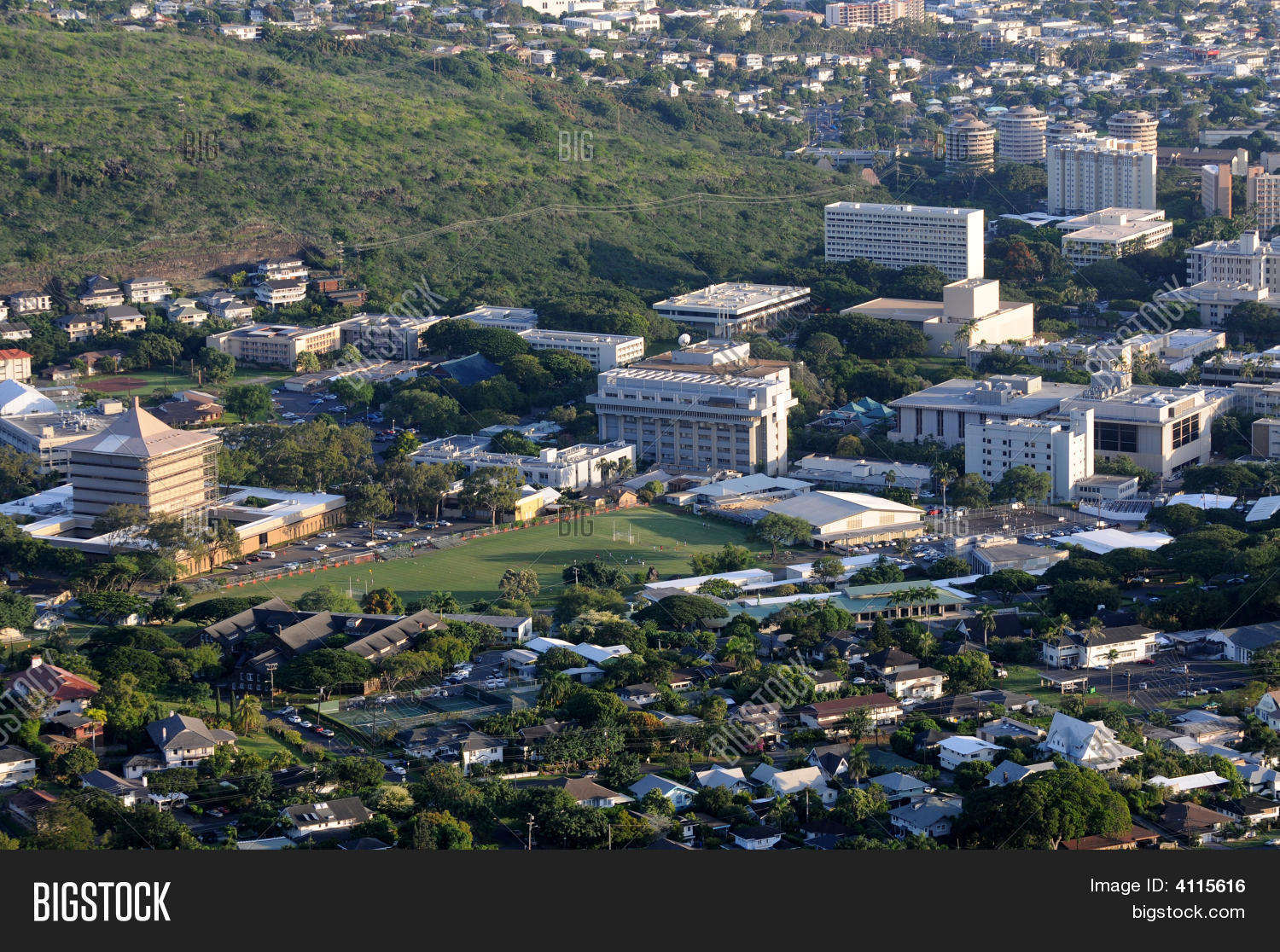 University Hawaii Manoa Campus Image & Photo | Bigstock