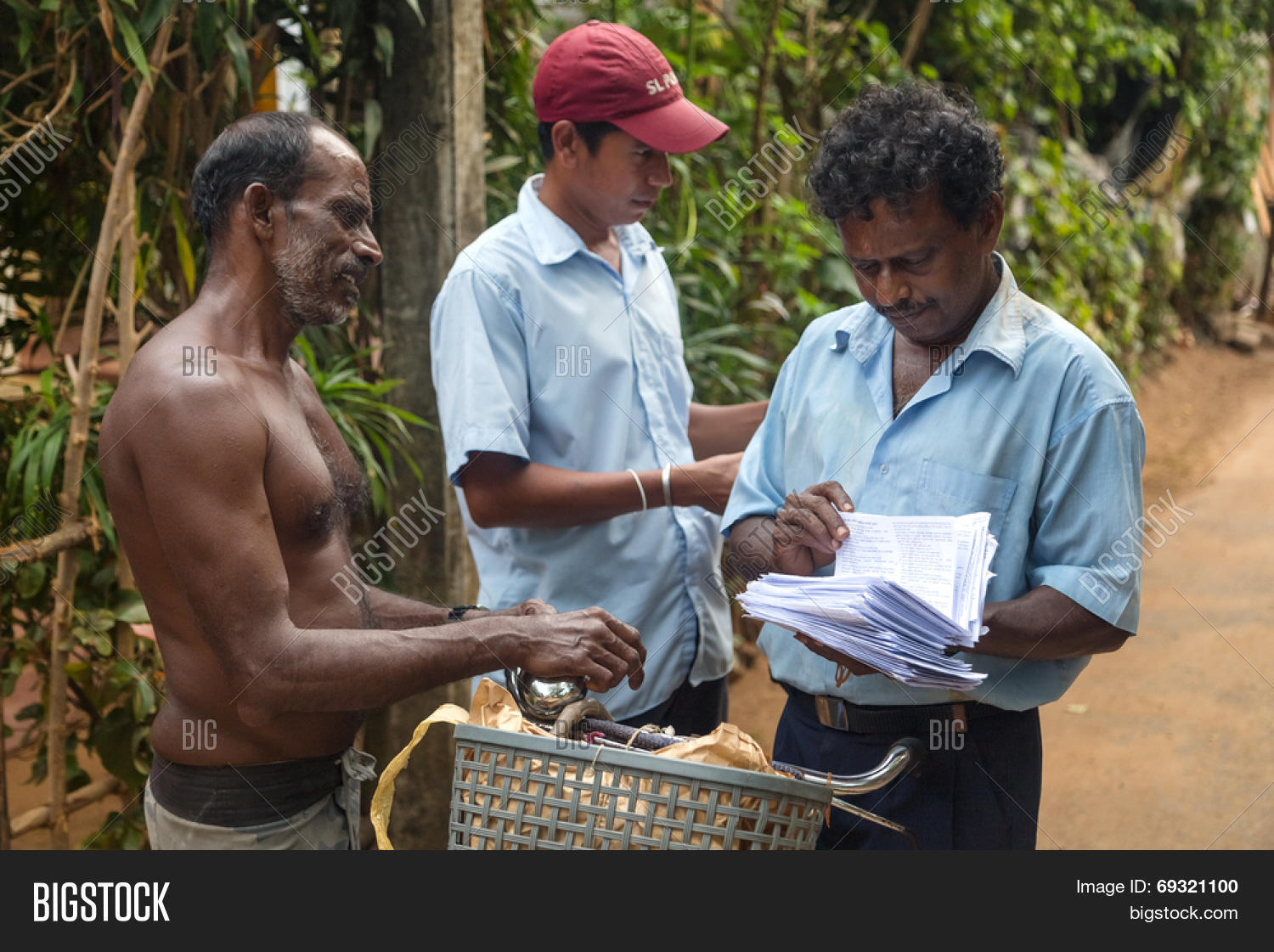 WELIGAMA, SRI LANKA - MARCH 8, 2014 Image & Photo | Bigstock