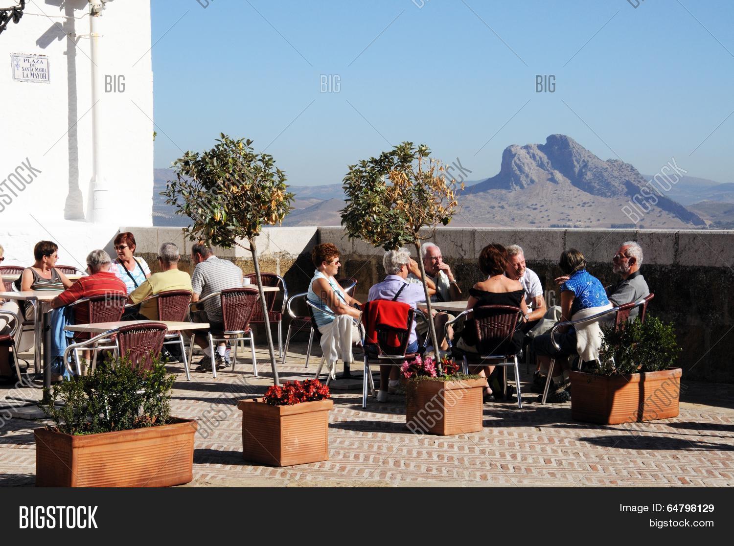 pavementcafe-千图网