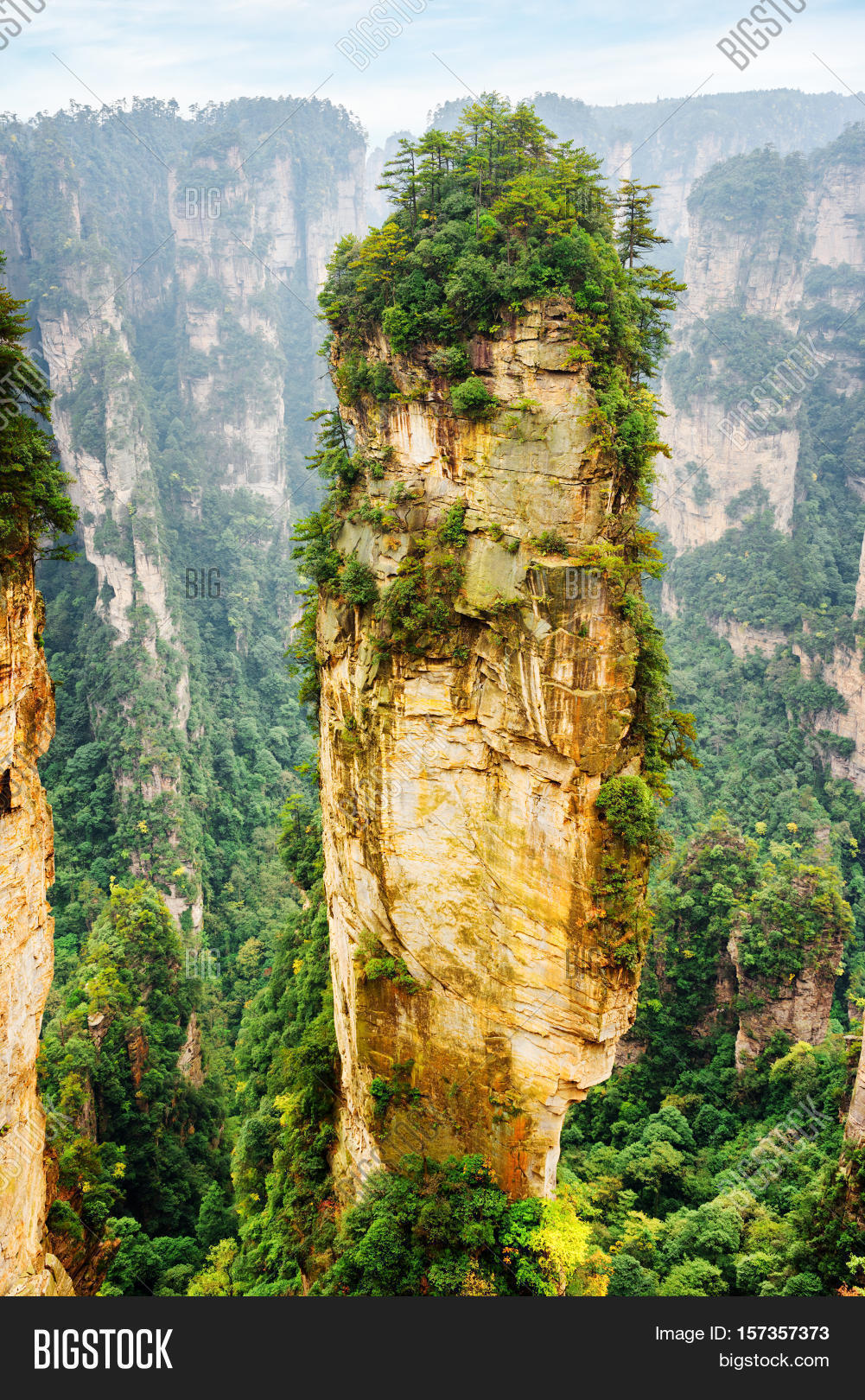 Natural Quartz Sandstone Pillar The Avatar Hallelujah Mountain Stock ...