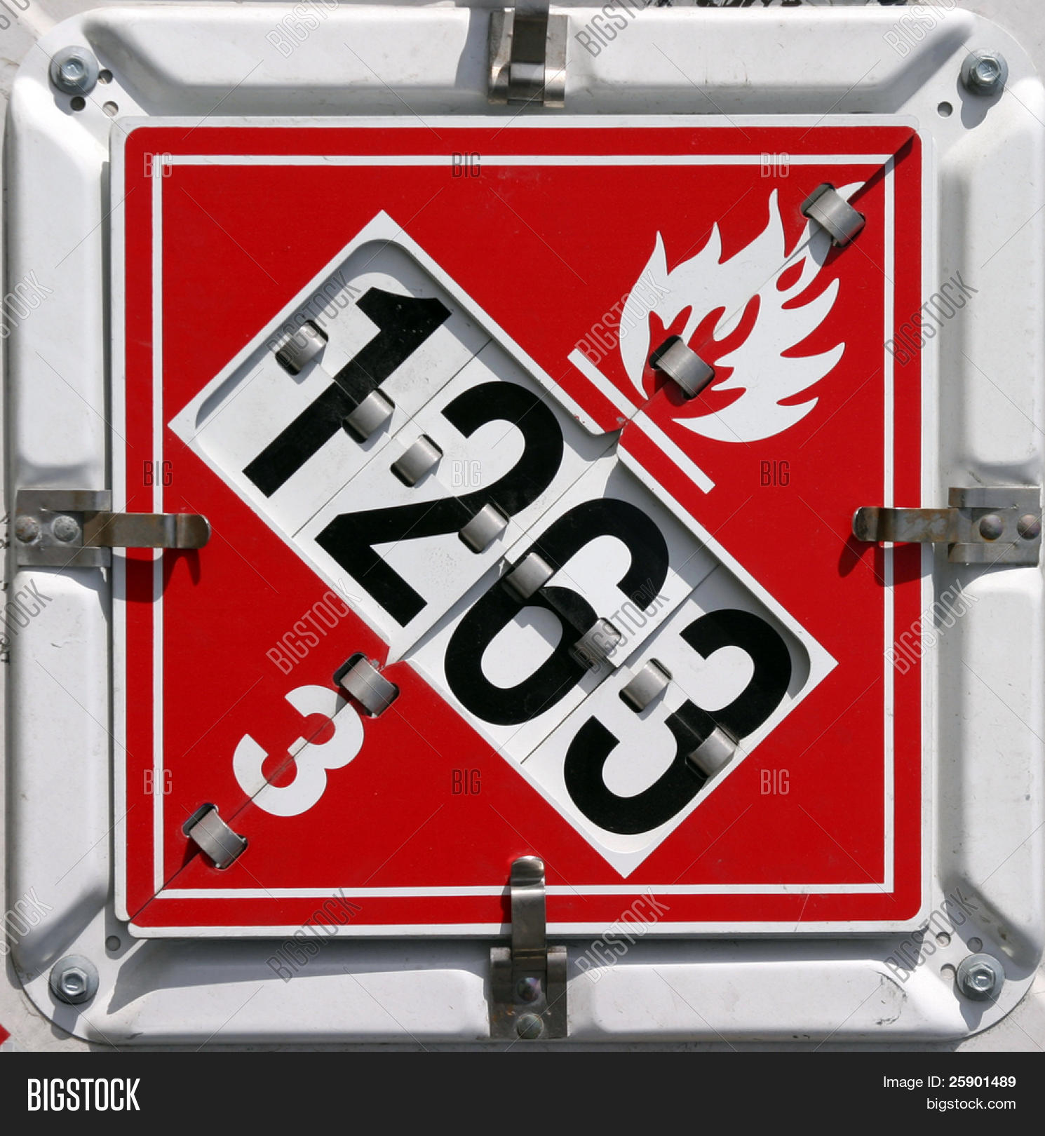 DOT/IMO HAZARDOUS MATERIALS PLACARDS "1263 3" Stock Photo & Stock ...